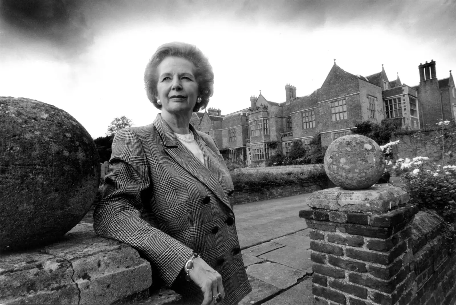 Thatcher all'ingresso di Dama nel 1993.