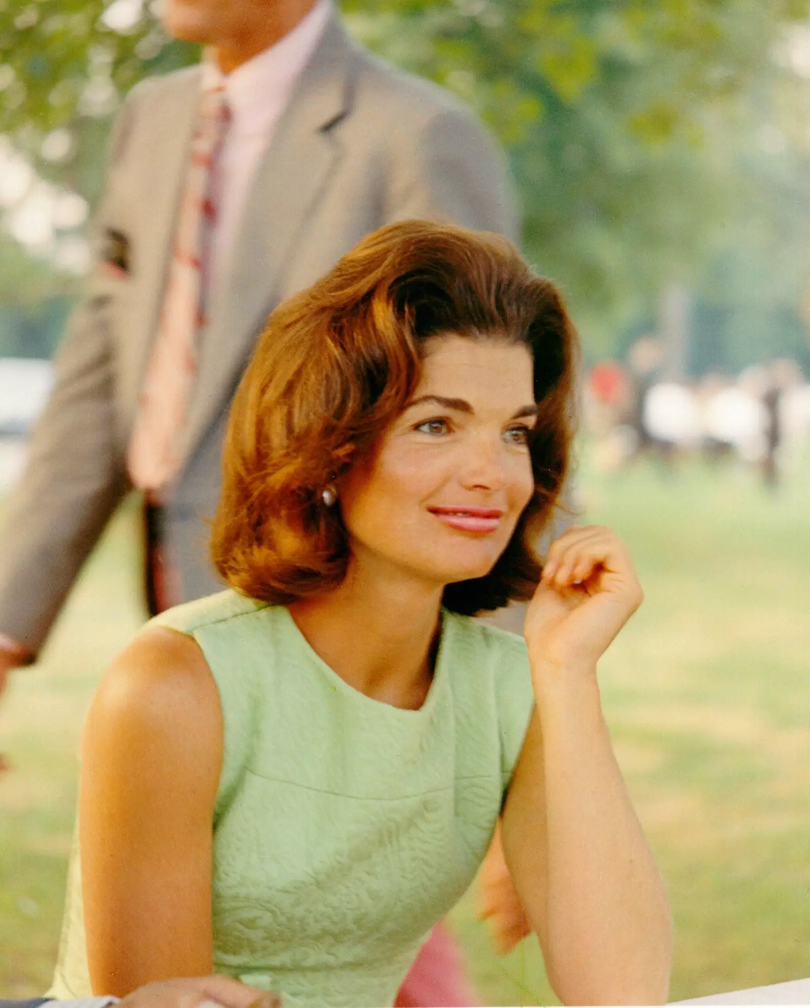 Jackie Kennedy em um piquenique na década de 1960.