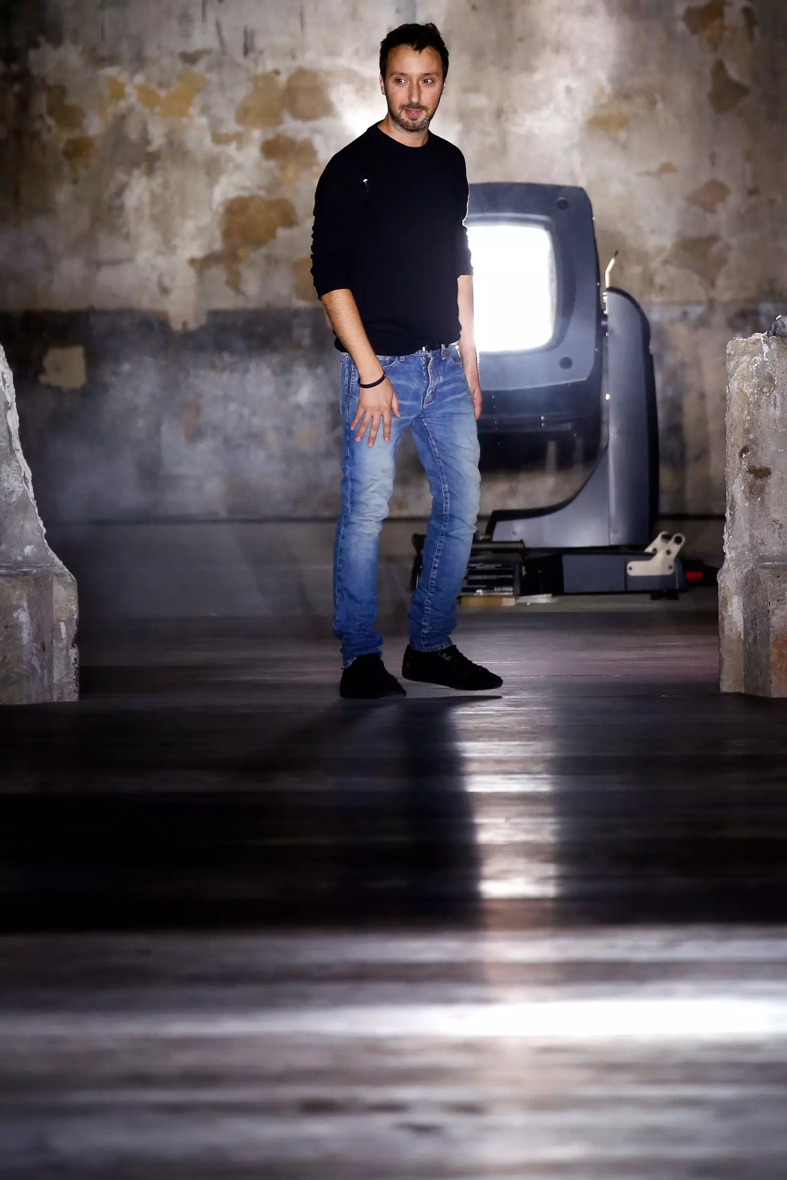 Anthony Vaccarello id-dixxiplu l-ieħor ta’ Karl Lagerfeld