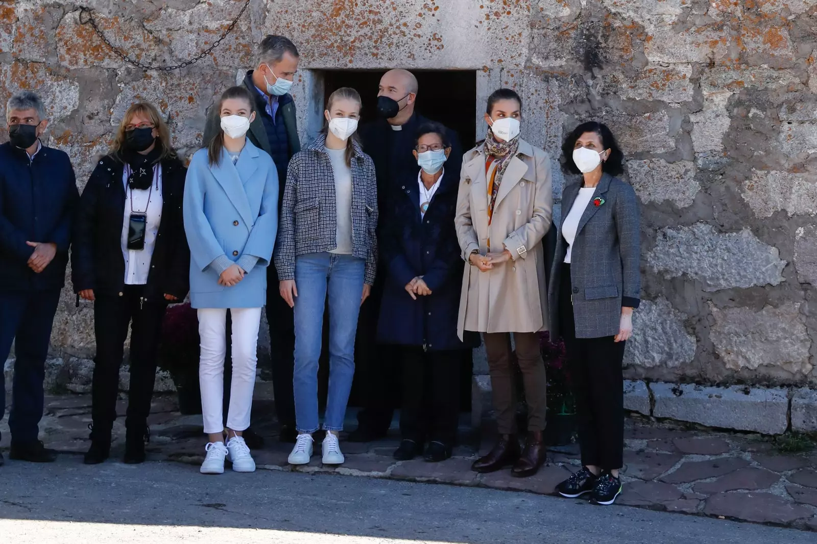 De Kinnek an d'Kinnigin an hir Meedercher presentéieren de Präis un d'Exemplaresch Stad Asturien fir "informelle Looks an eng Iwwerraschung fir d'Sofía"