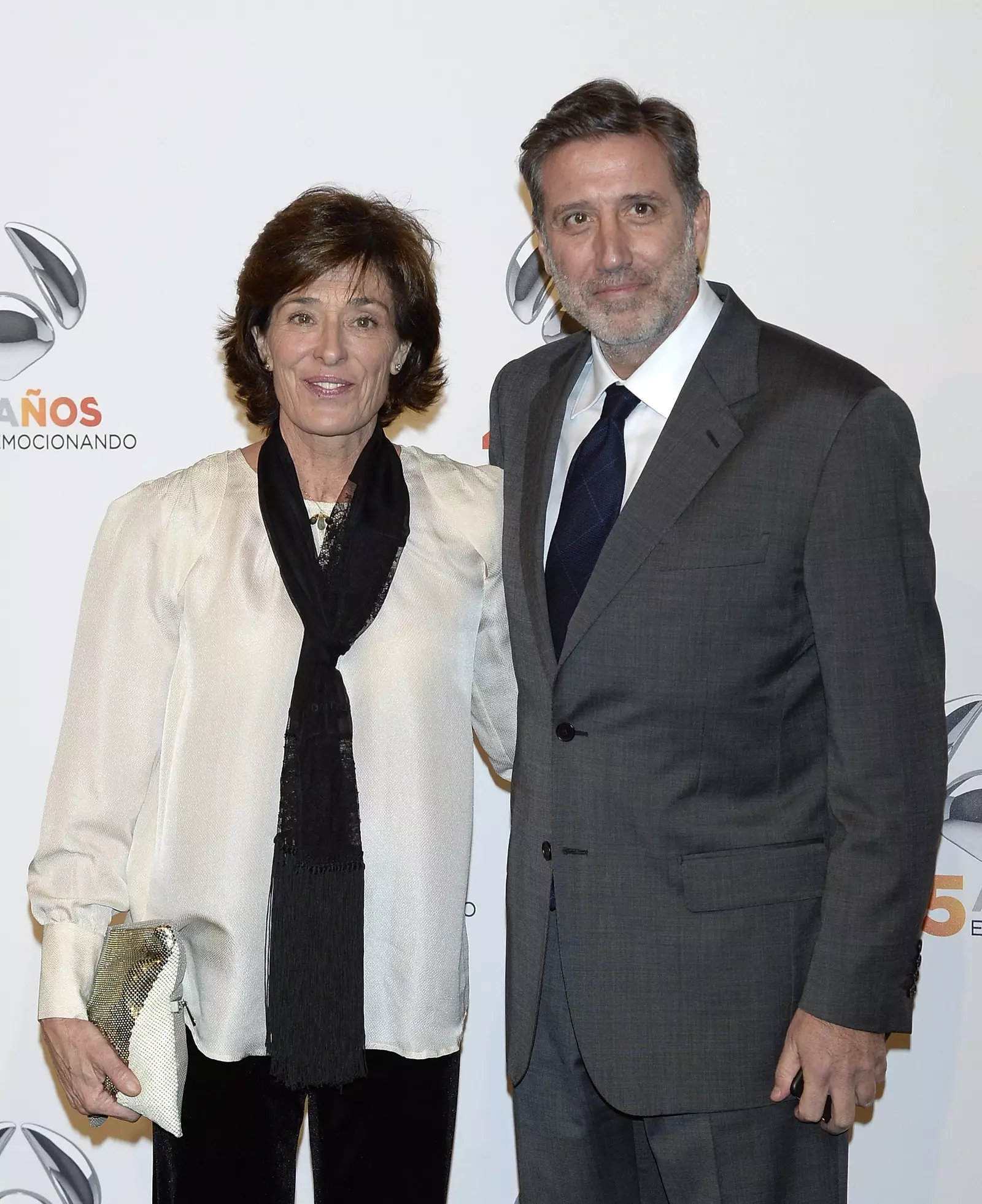 Aruca Aragon e Emilio Aragón participam da Recepção do 25º Aniversário da 'Antena 3' no Palácio de Cibeles em 29...