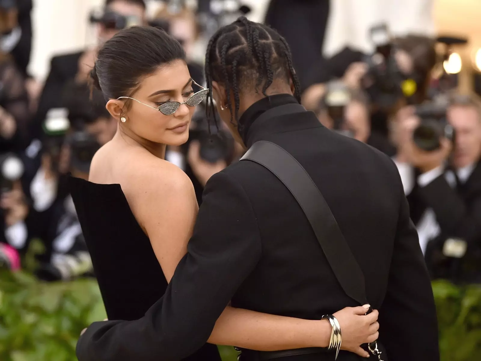 Le garde du corps de Kylie répond aux rumeurs selon lesquelles il serait le père de Stormi