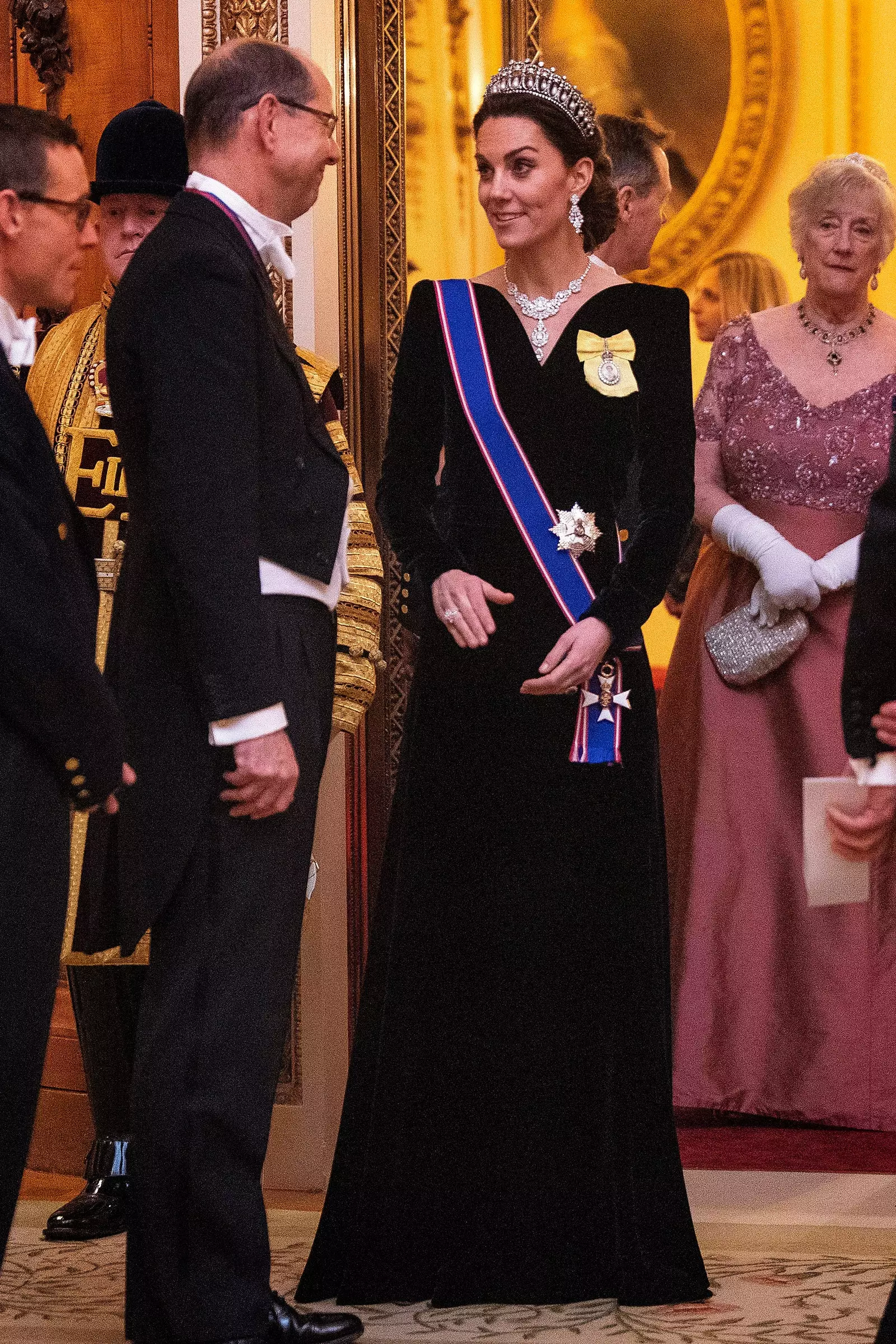 Kate Middletonek 2019ko abenduan Buckingham jauregian egindako harrera batean