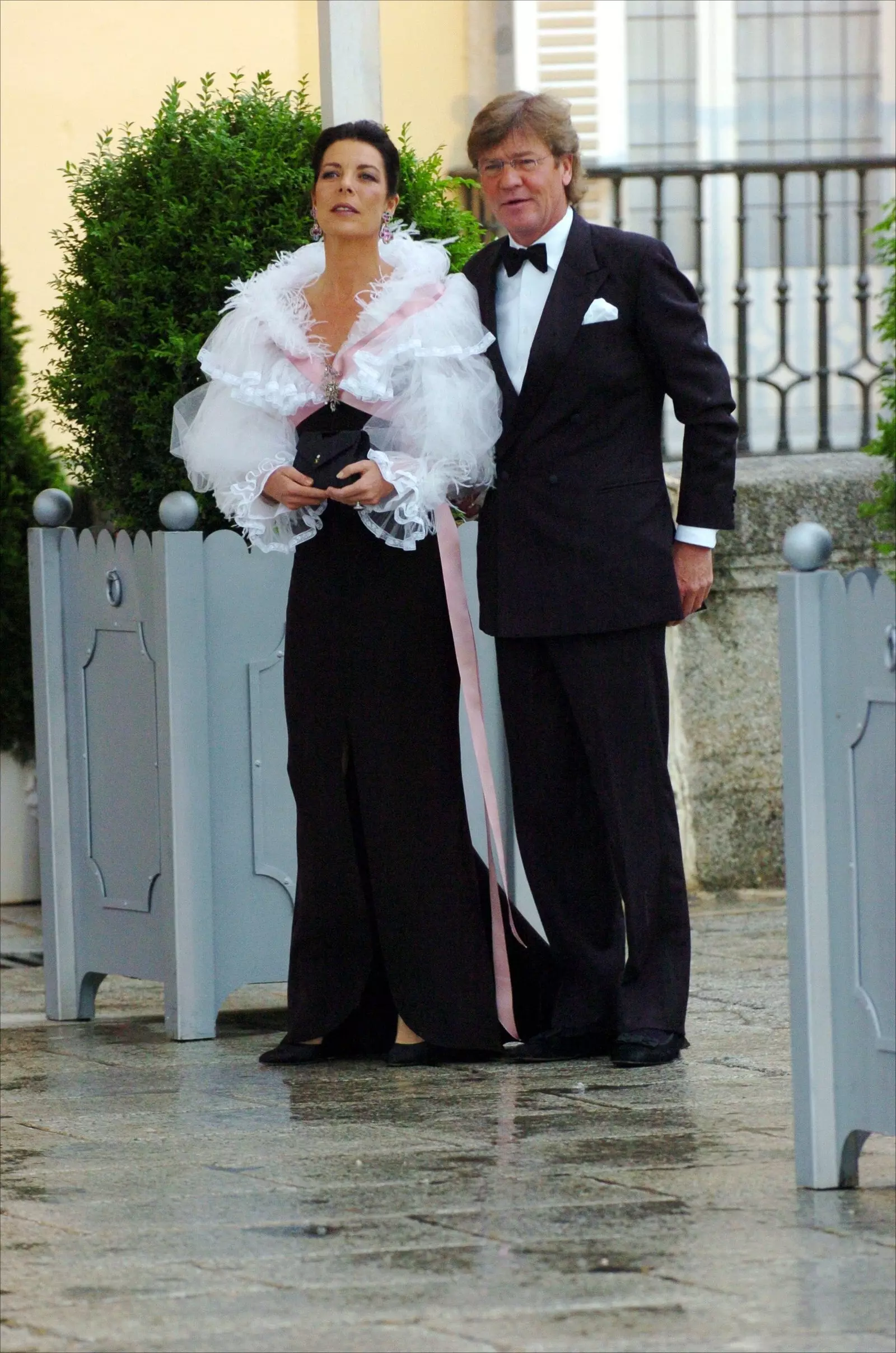 Carolina de Mónaco an Ernesto de Hannover Gäscht bei der Hochzäit vum Felipe VI a Letizia am Joer 2004.