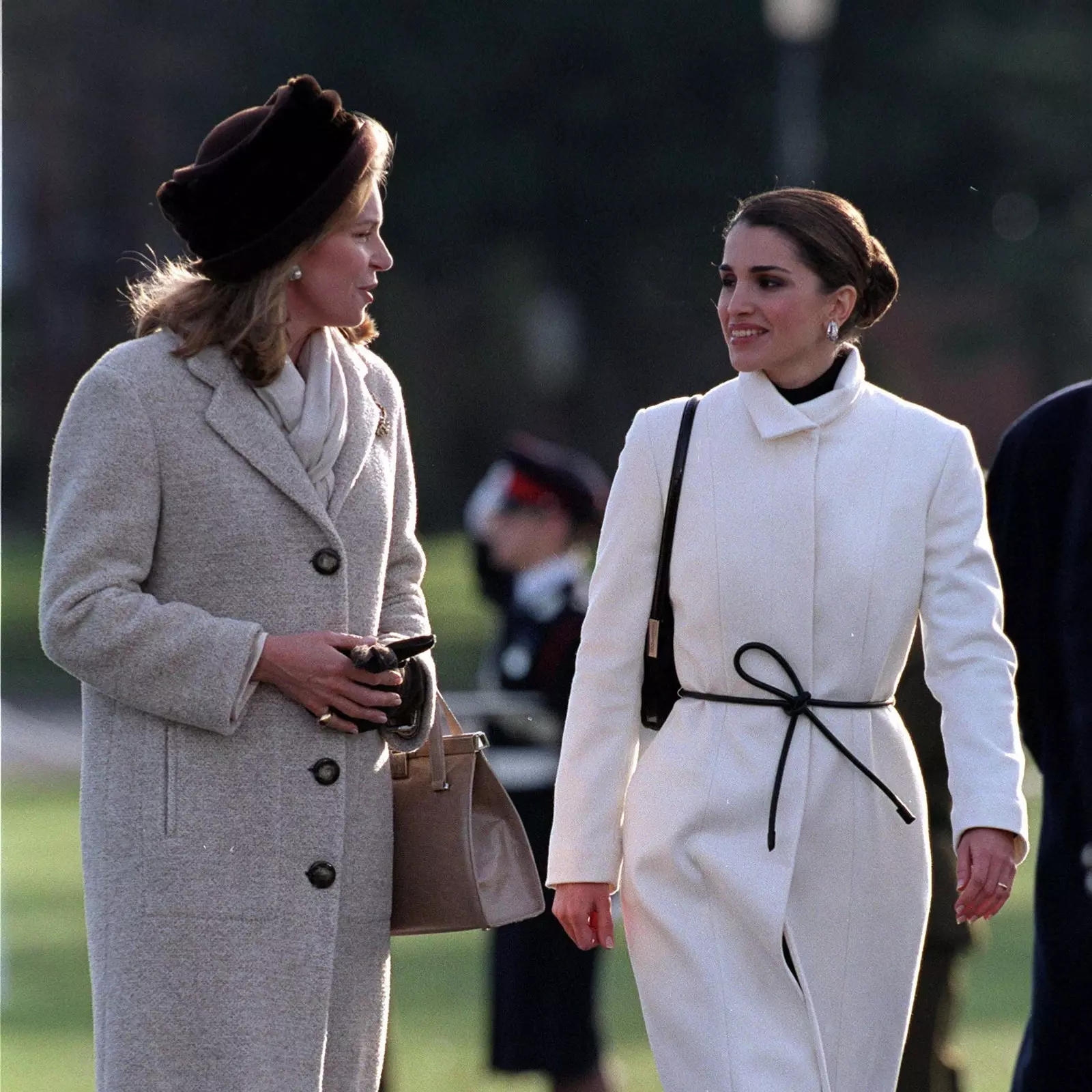 نور الأردن مع الملكة رانيا 1999