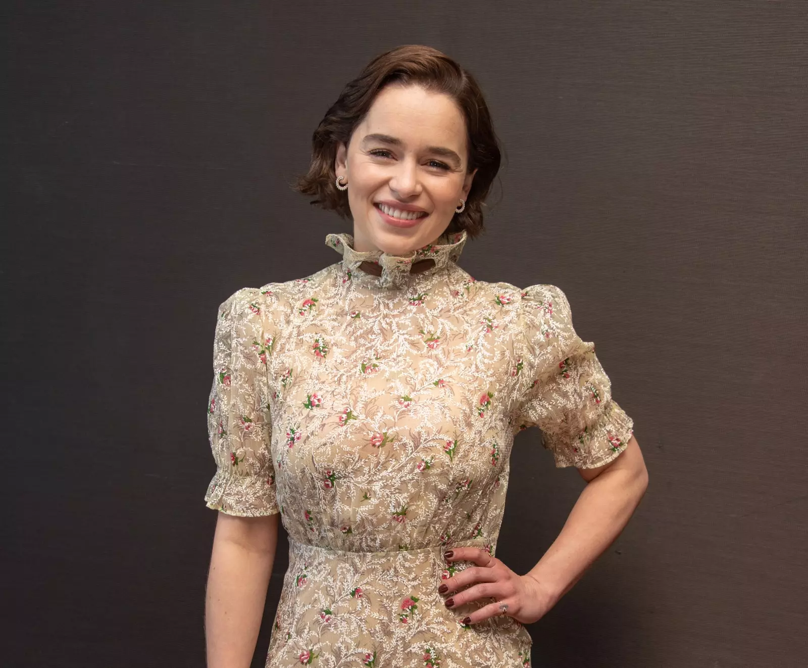 U-Emilia Clarke wenza isidlo sangokuhlwa kunye naye ukunyusa imali ngokuchasene ne-coronavirus