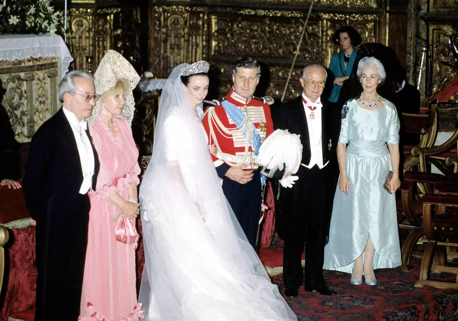 Matilde Solís et Carlos Martínez de Irujo le jour de leur mariage le 18 juillet 1988 à Séville.