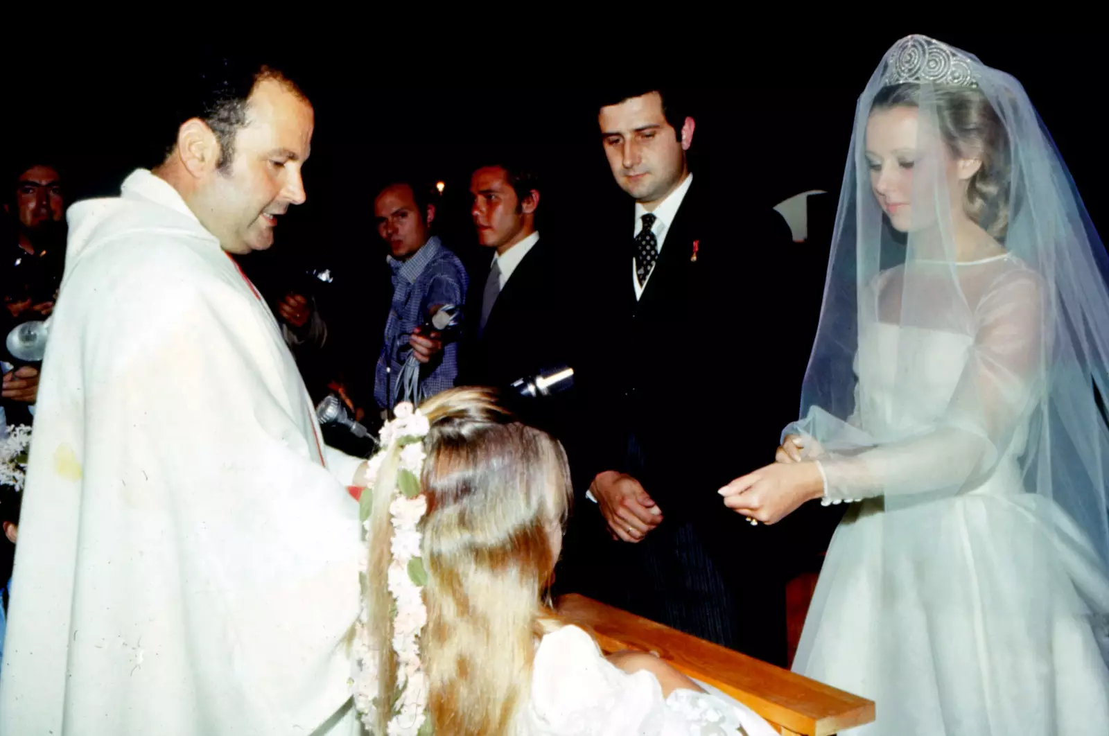 Les ducs d'Aliaga le jour de leur mariage célébré le 1er janvier 1977 à Marbella.