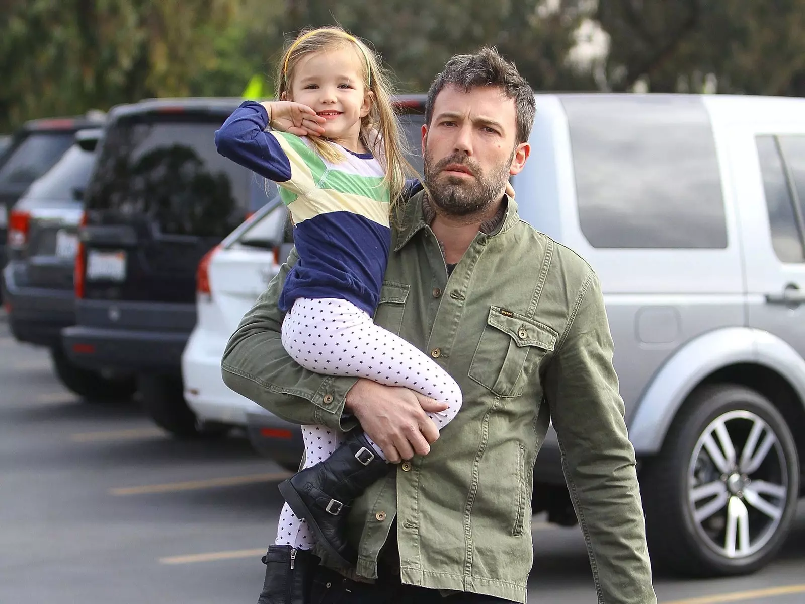 Ben Affleck o sebelisa limilione tse 19 ntlong ena e kholo ho ba haufi le bana ba hae