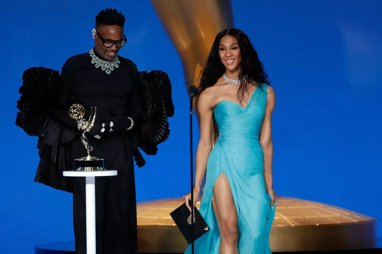 Billy Porter mede-ster in Pose en Michaela Ja Rodriguez by die laaste Emmy-toekenningsgala.nbsp