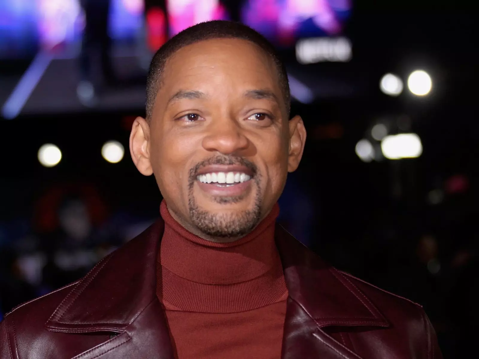 Will Smith-ek youtuber bizimodua bereganatzen du Kolonbiara bidaia bizi batekin