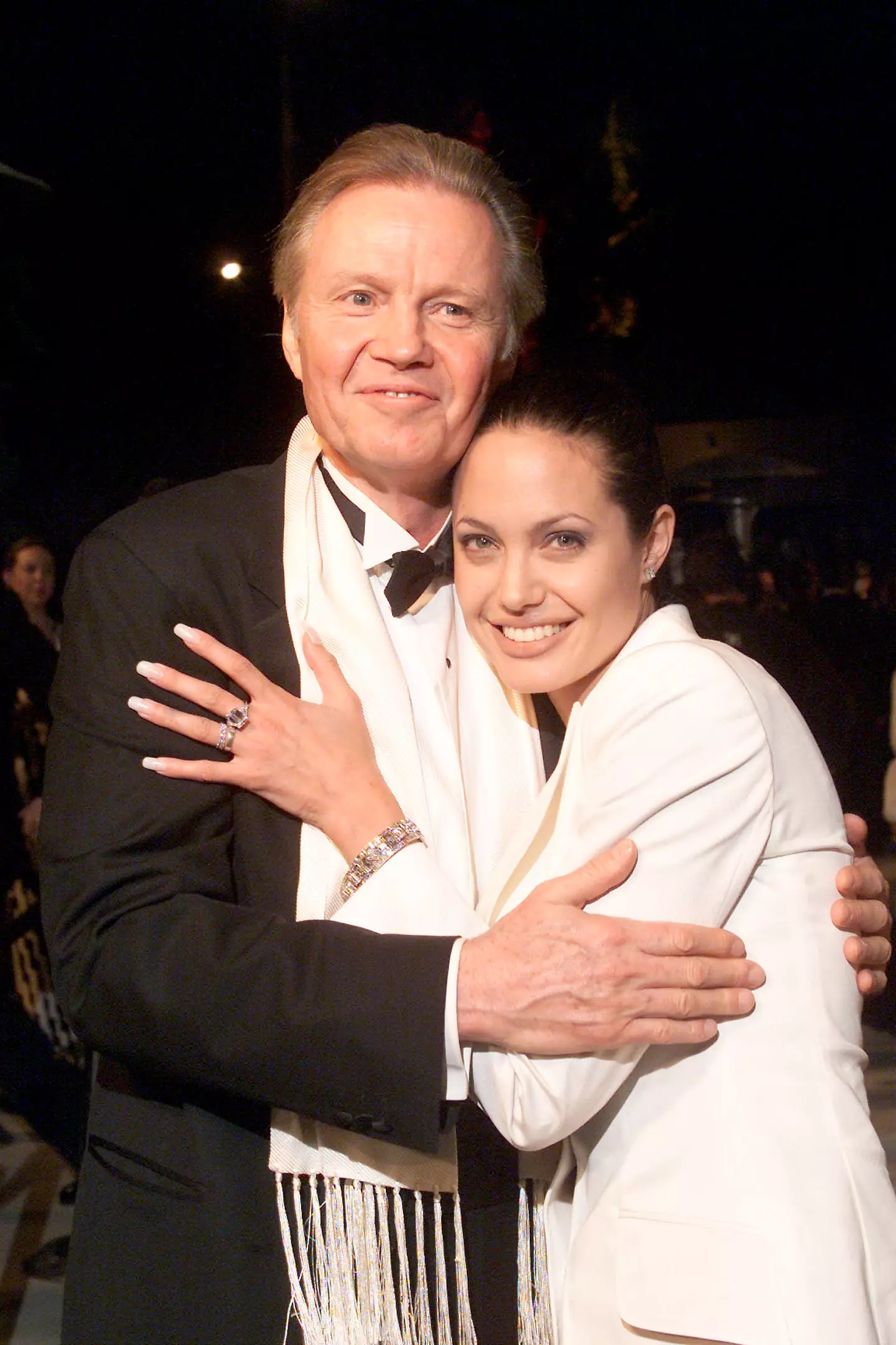 Angelina Jolie sy ny rainy Jon Voight tao amin'ny Vanity Fair Oscar tamin'ny 2001.