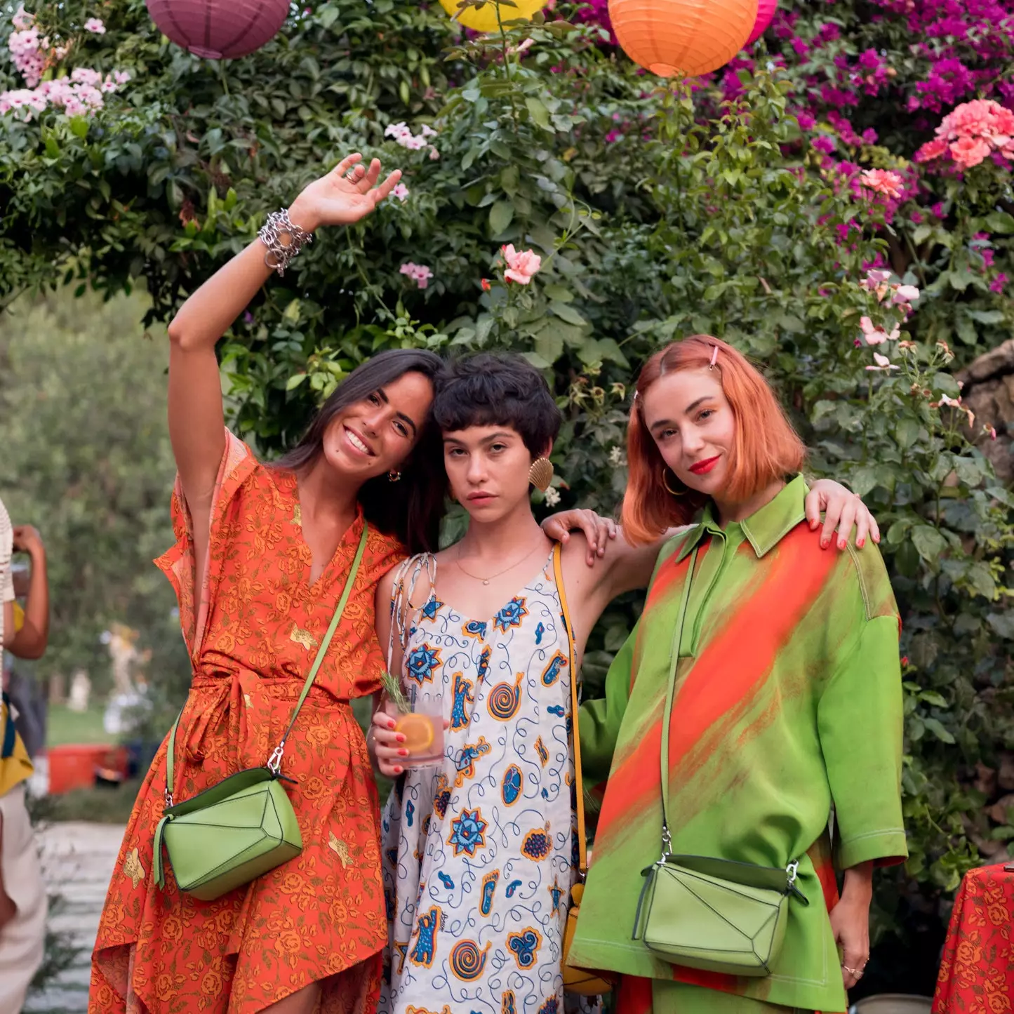 Nina Urgell Greta Fernndez และ Miranda Makaroff ที่งานเลี้ยง Loewe ใน Ibiza