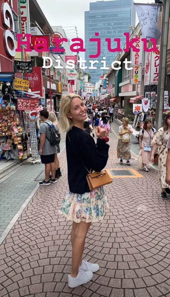 Santuarios compras e cafés de ourizo as vacacións en Xapón de Marie Chantal Olympia de Grecia e toda a familia