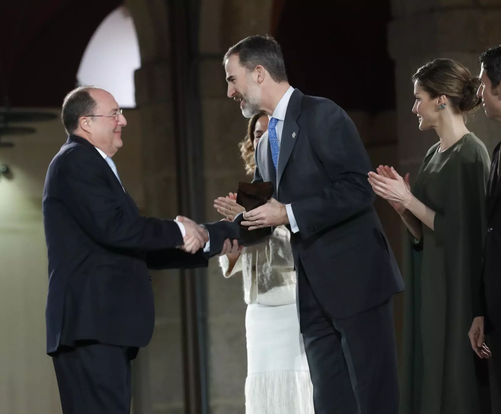 Carlos Moro fær frá höndum Felipe VI konungs landsverðlaunin fyrir nýsköpun í flokknum „Ferill...