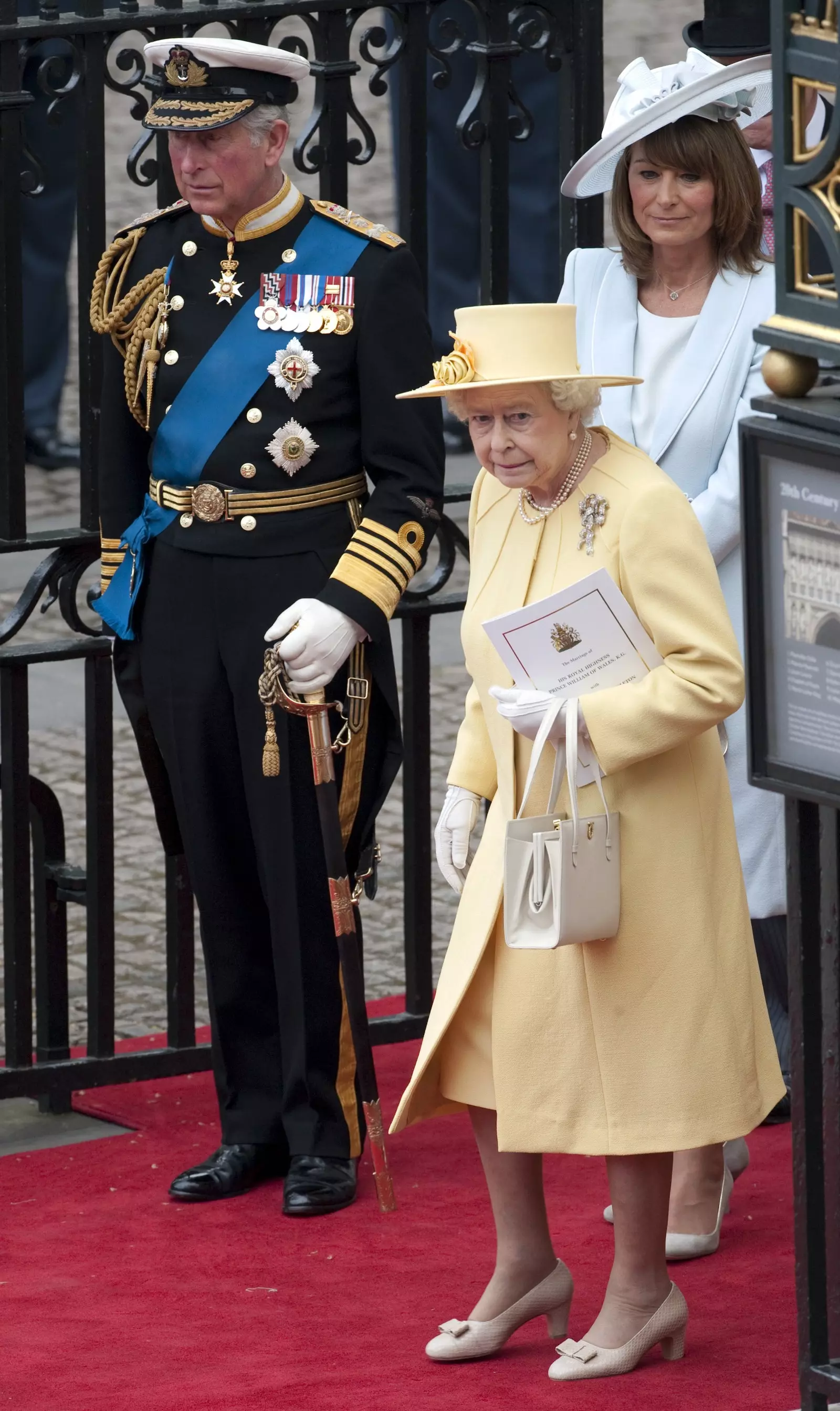 Elizabeth II bij het huwelijk van Kate Middleton en prins William.