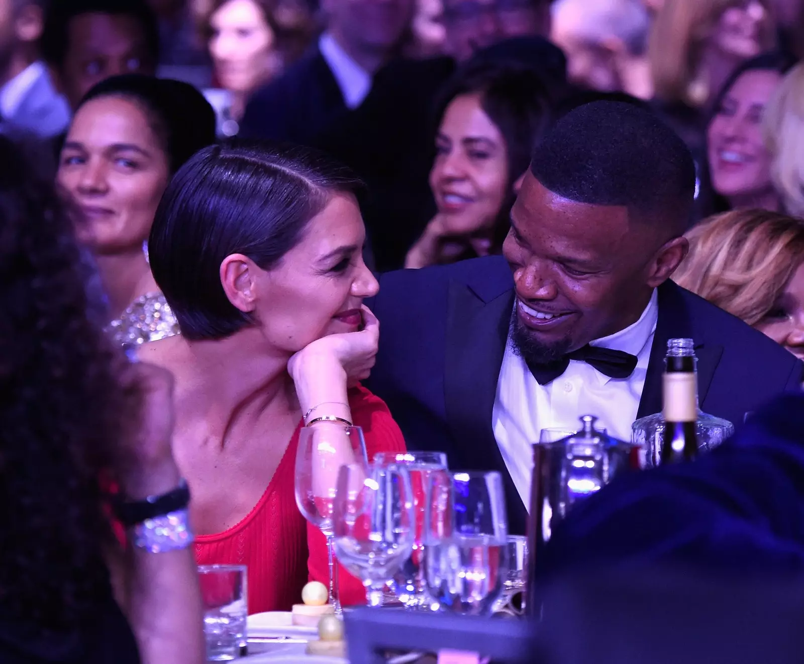 Katie Holmes dan Jamie Foxx menamatkan hubungan mereka selepas 6 tahun