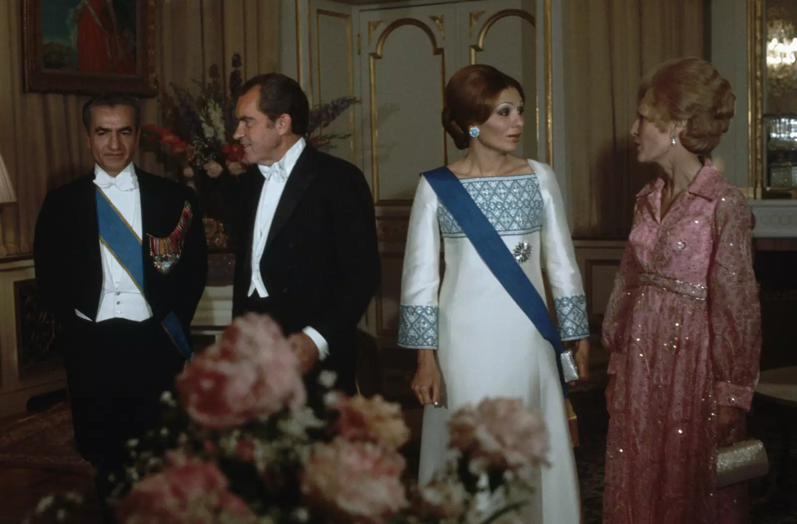 Le Shah et Nixon avec leurs femmes à Tehern.