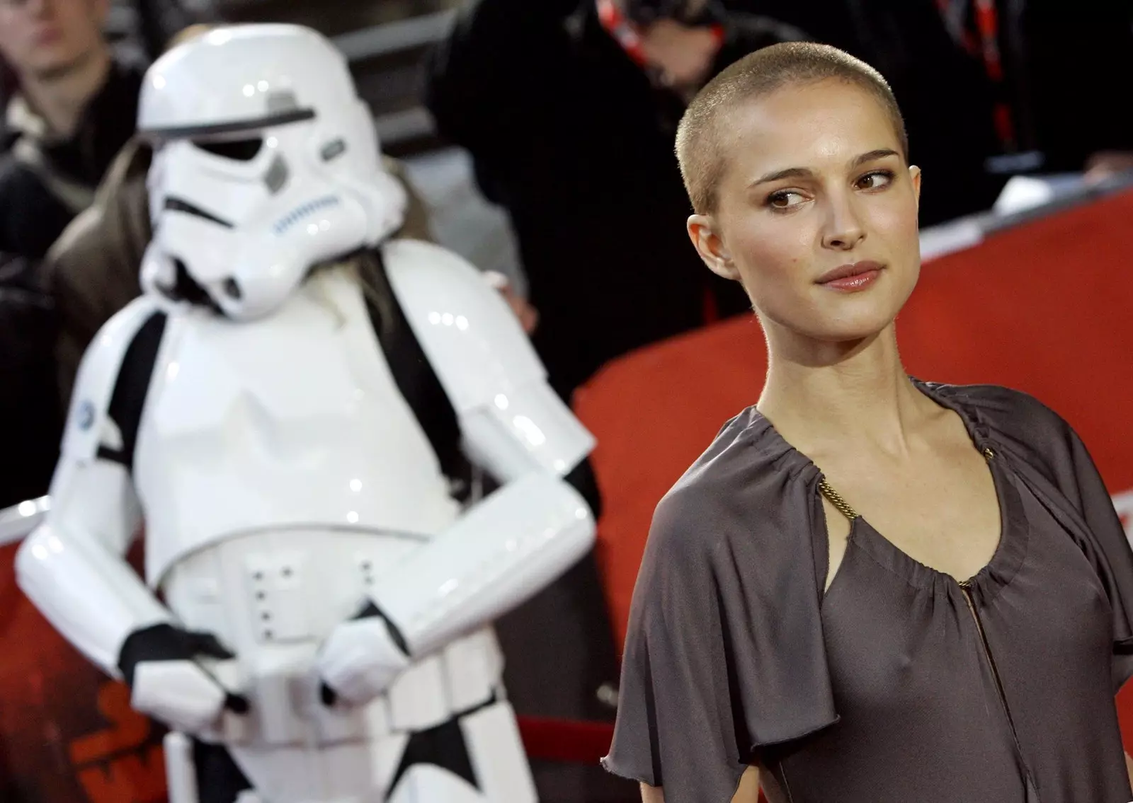 Natalie Portman na estréia de 'Star Wars Episódio III'.