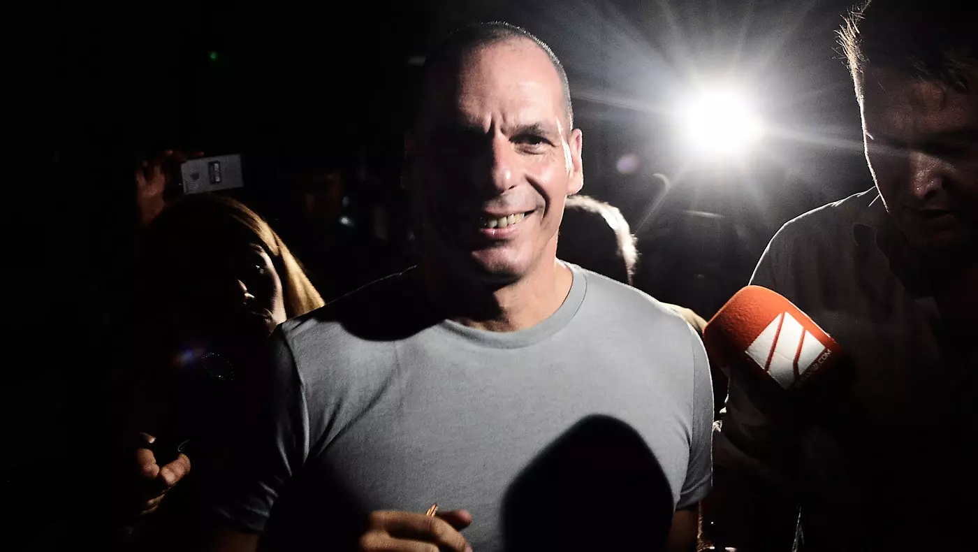 varoufakis v zaprtih prostorih