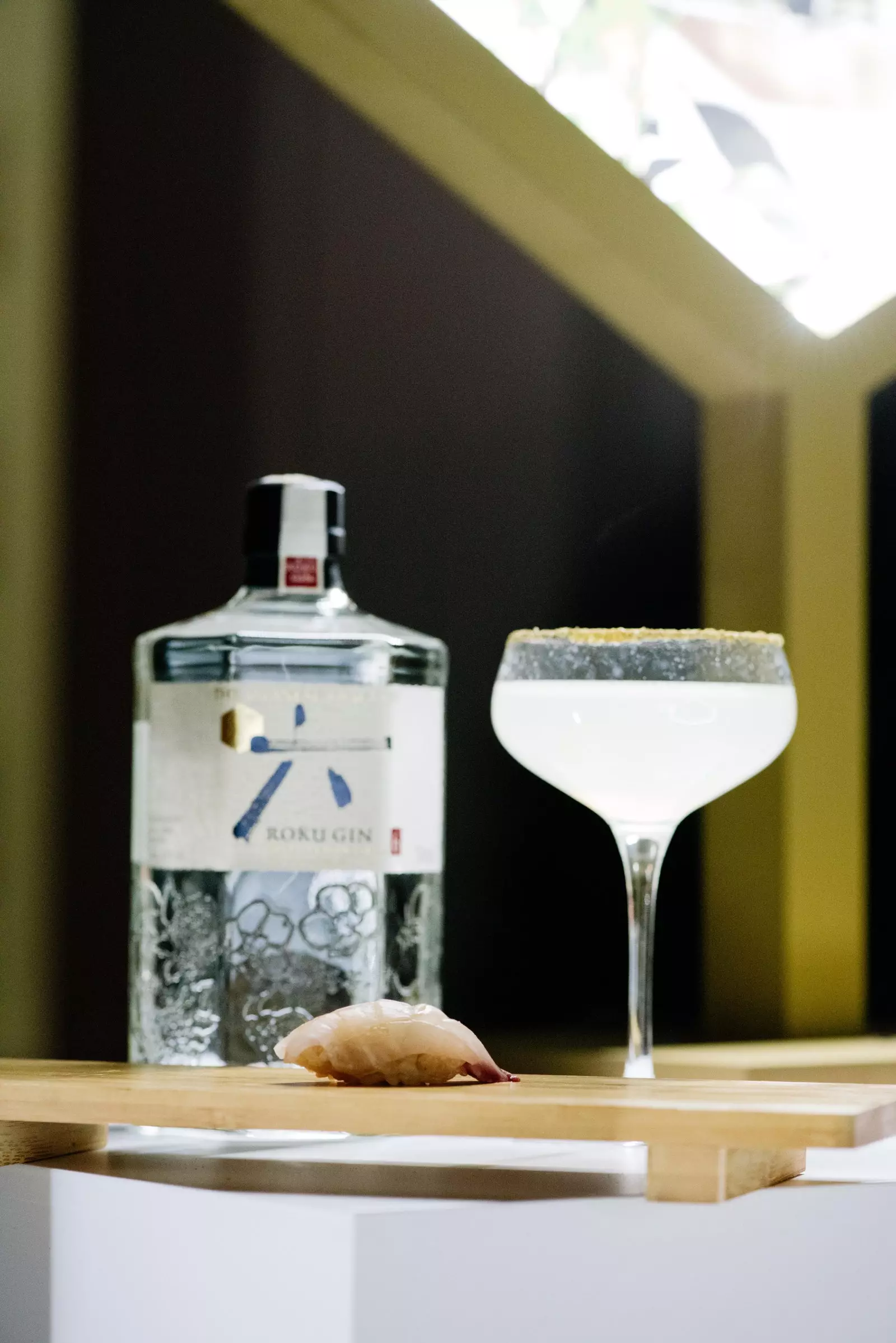 Roku Gin, ışıklı doğası “Japon Kışı” sayesinde sizi Madrid'den ayrılmadan Japonya gezisine çıkarıyor.