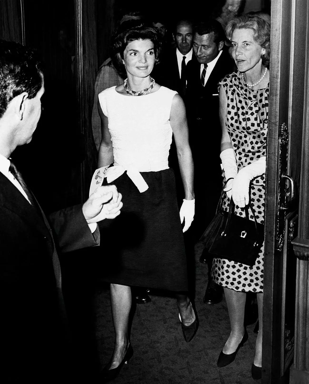 1961 ခုနှစ်တွင် Jackie Kennedy နှင့် Bunny Mellon တို့။
