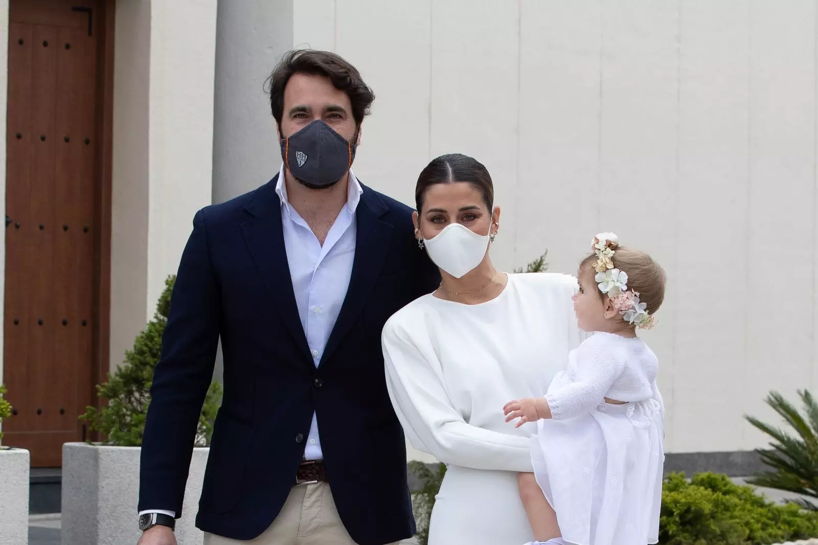 Javier Ungría Elena Tablada e a pequena Camila.