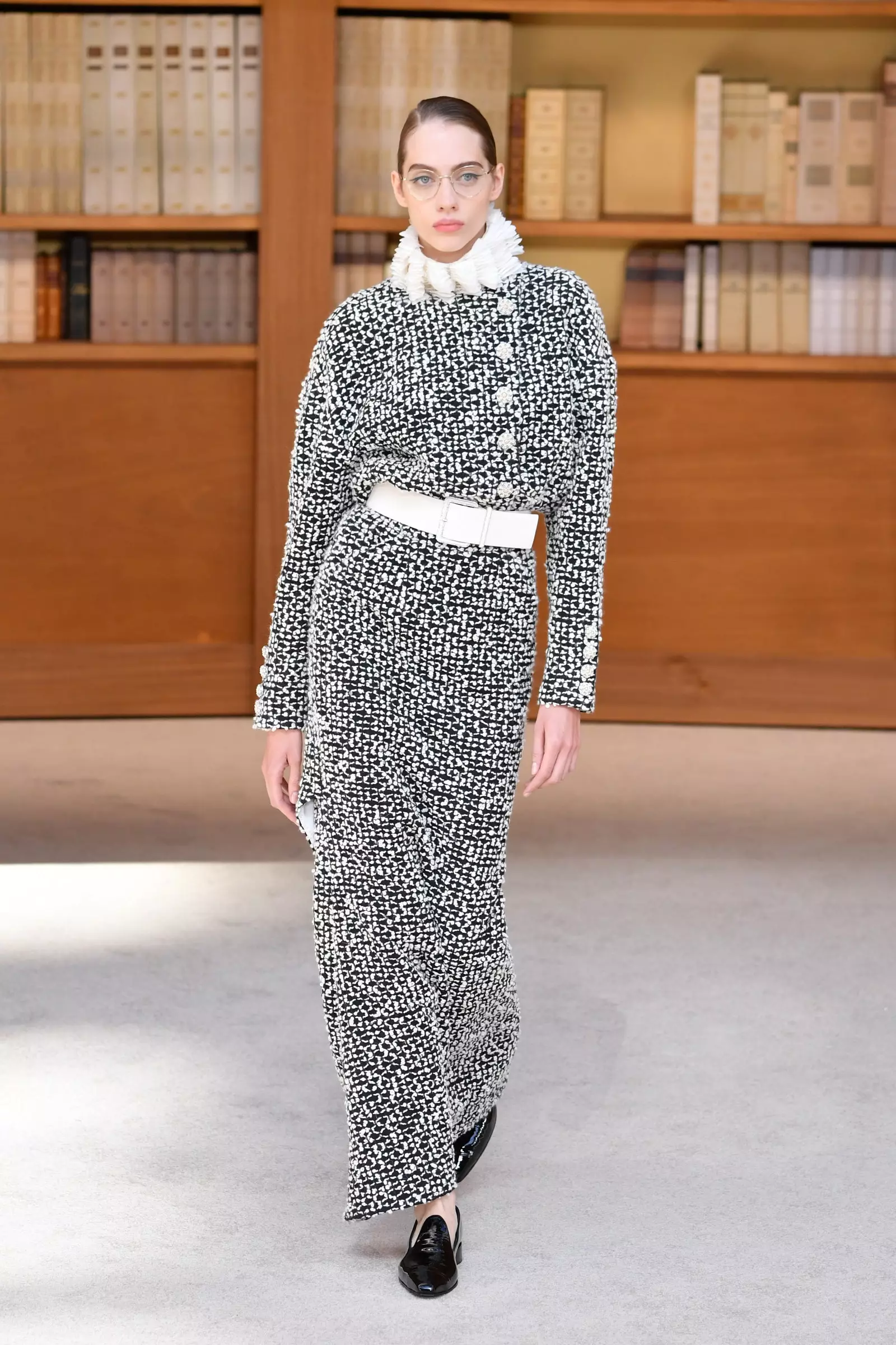 Chanel Haute Couture lub caij nplooj zeeg-caij ntuj no 20192020