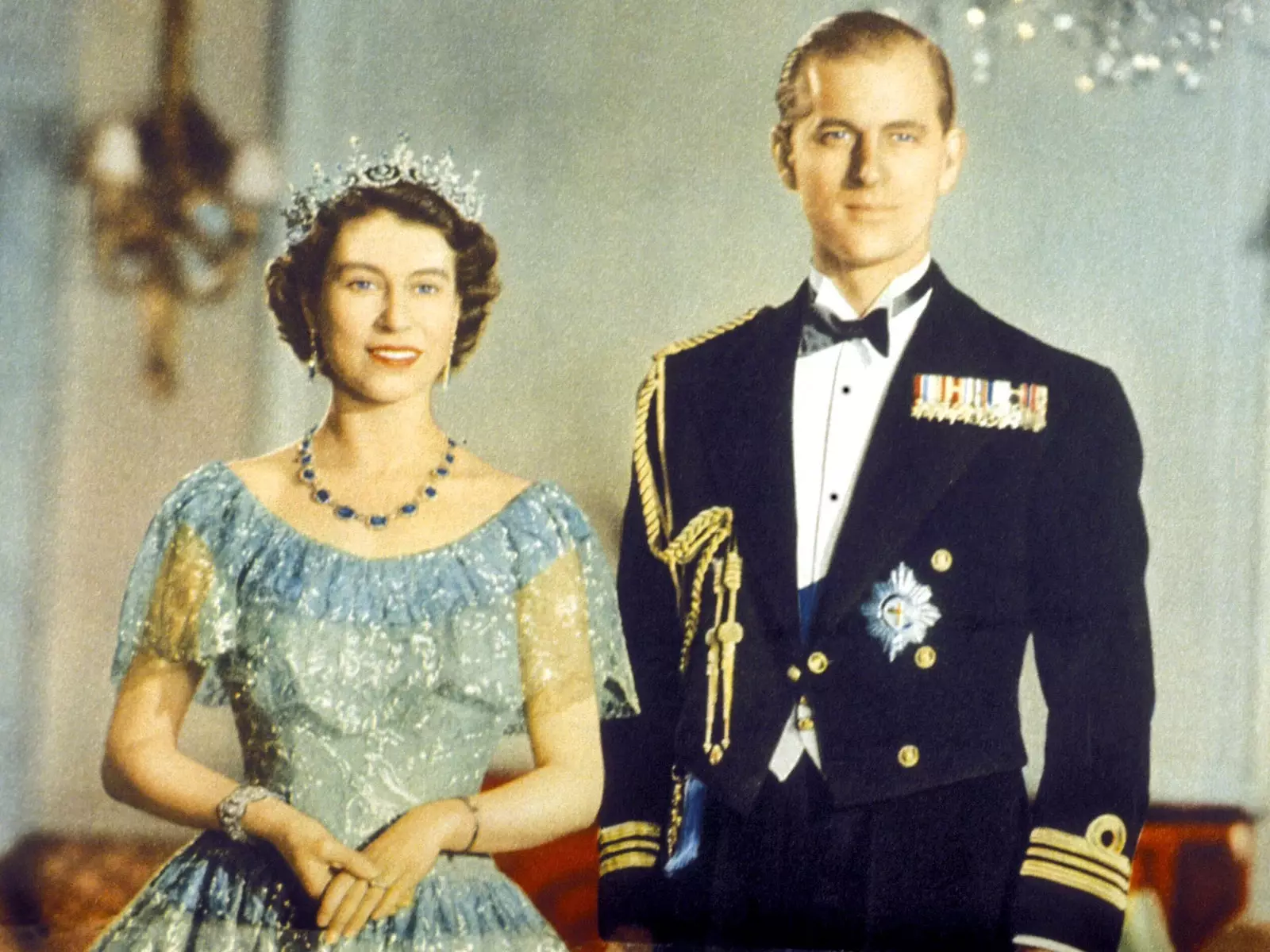 Portret van de koningin en de hertog genomen in 1953.