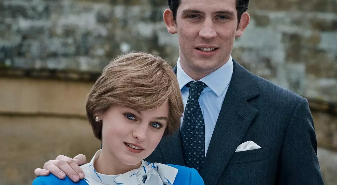 Emma Corrin ndi Josh O'Connor mu udindo wa Diana ndi Prince Charles mu "Korona".