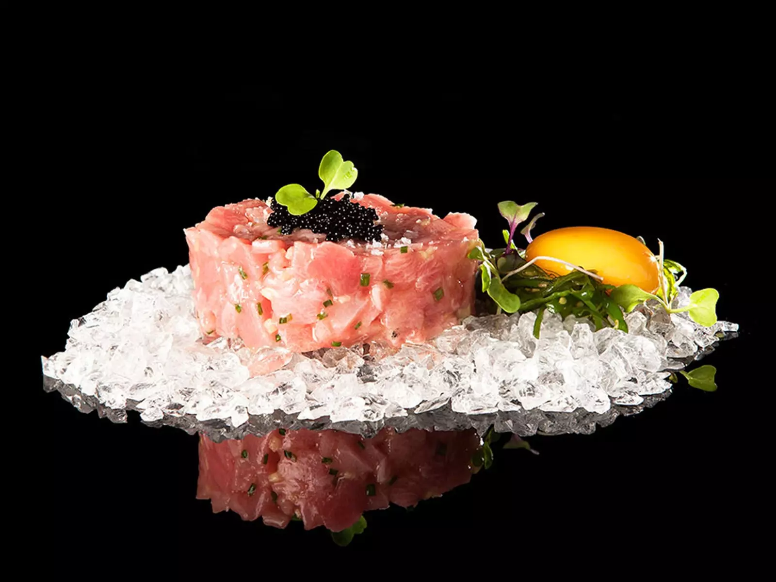 Wild tuna tartare kan satelaiti lati El Campero.