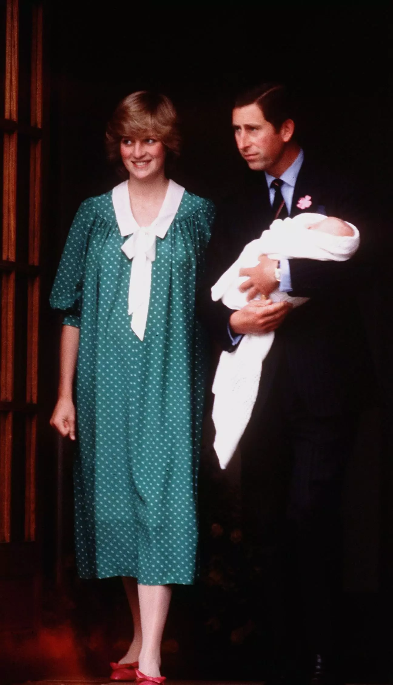 Rastiya di derbarê pozê Diana de piştî bûyîna Prince William û radestkirina wê ya plansazkirî
