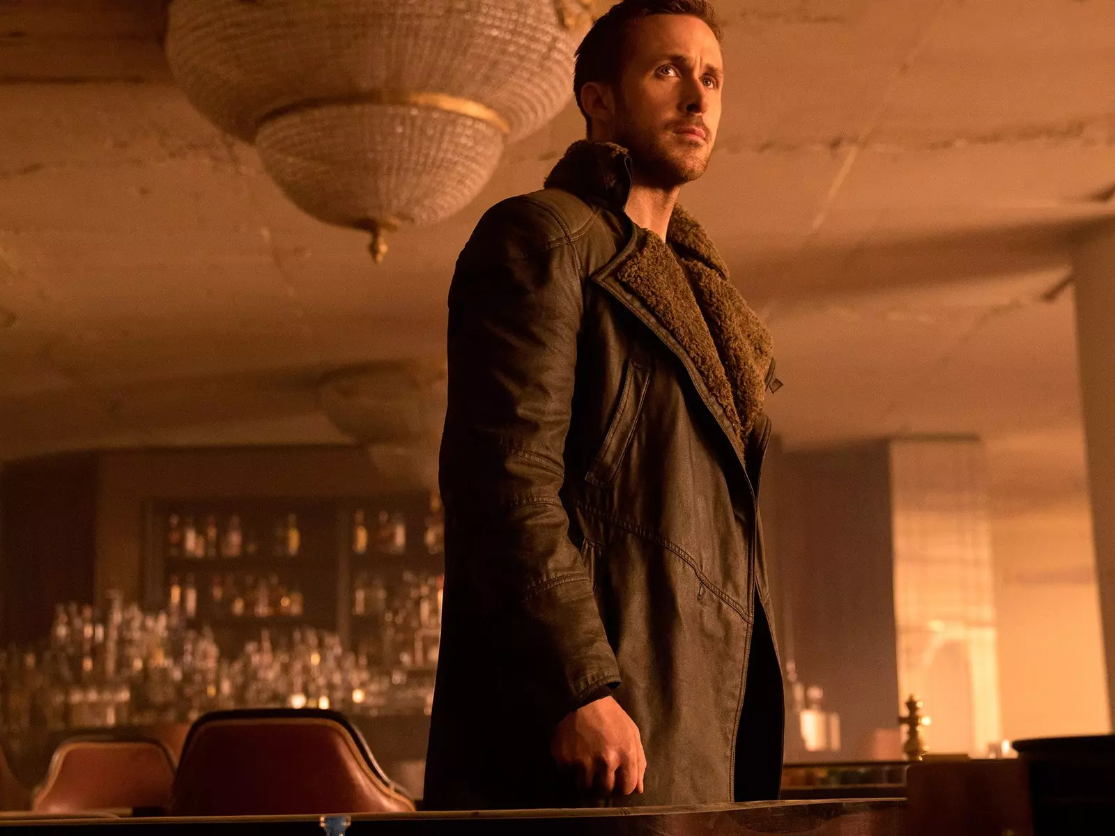 Ryan Gosling masih di 'Blade Runner 2049'.