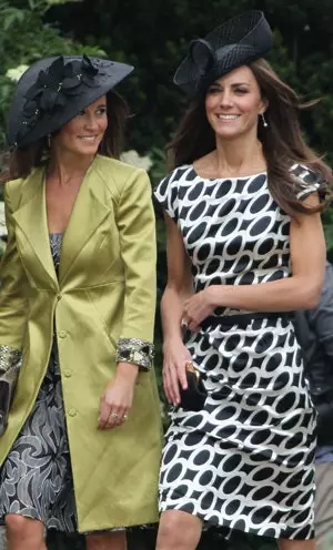 Pippa Middleton ati Kate Middleton