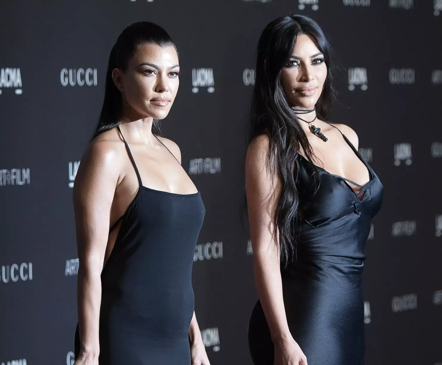 Οι δύο αδερφές Kardashian.