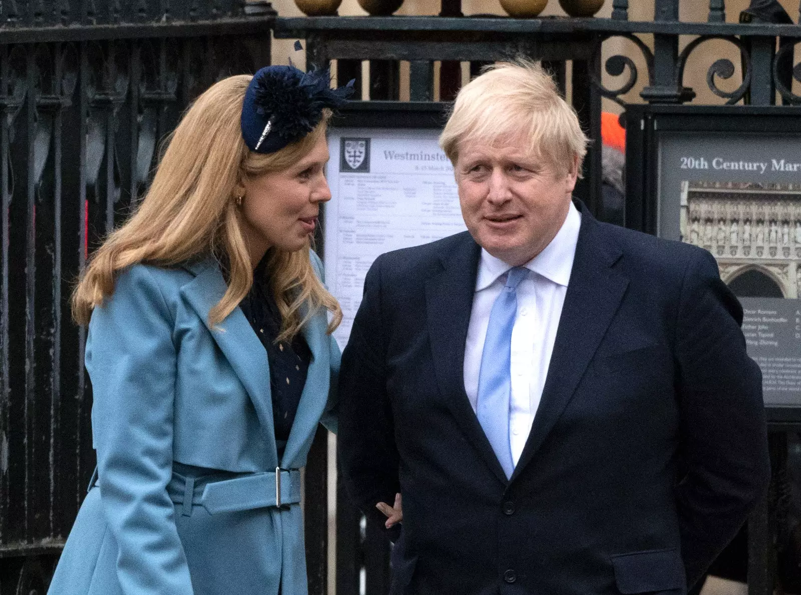 Boris Johnson u l-għarusa tiegħu Carrie Symonds waqt il-Commonwealth Tribute fid-9 ta’ Marzu.