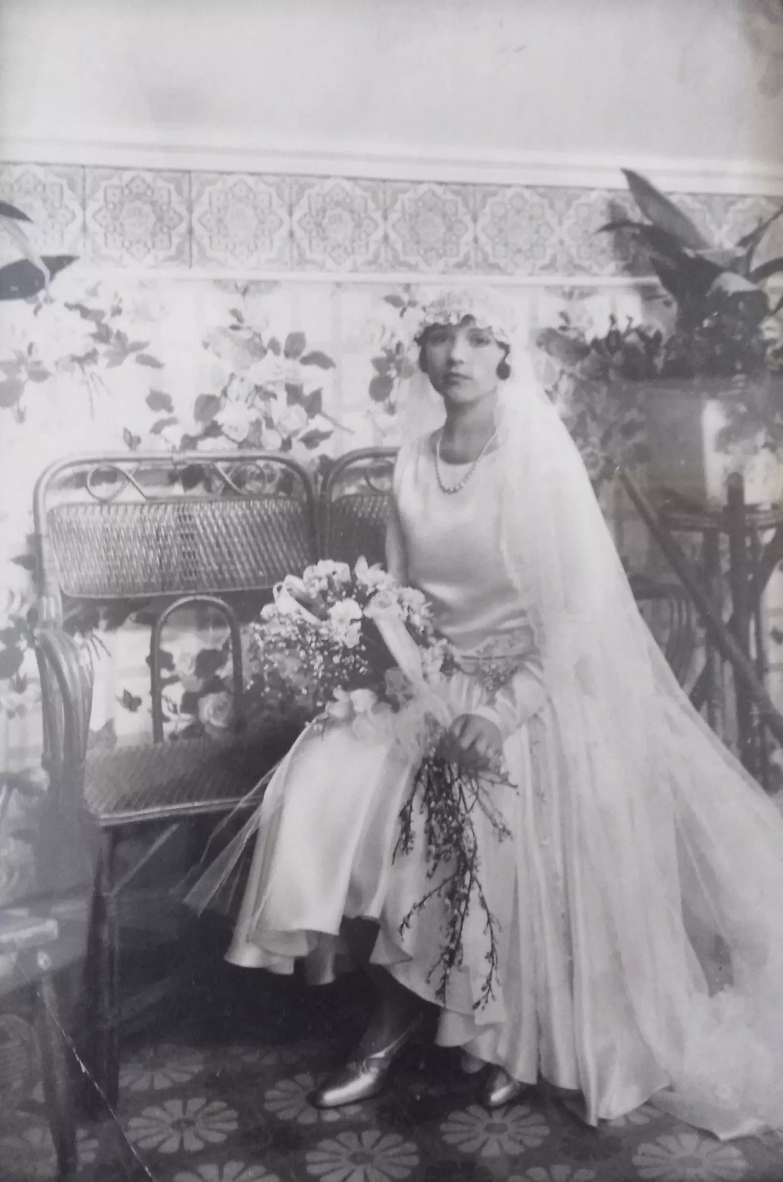 Mercedes Cejuela op haar trouwdag in april 1929 in de kerk van San Fermín de los Navarros.