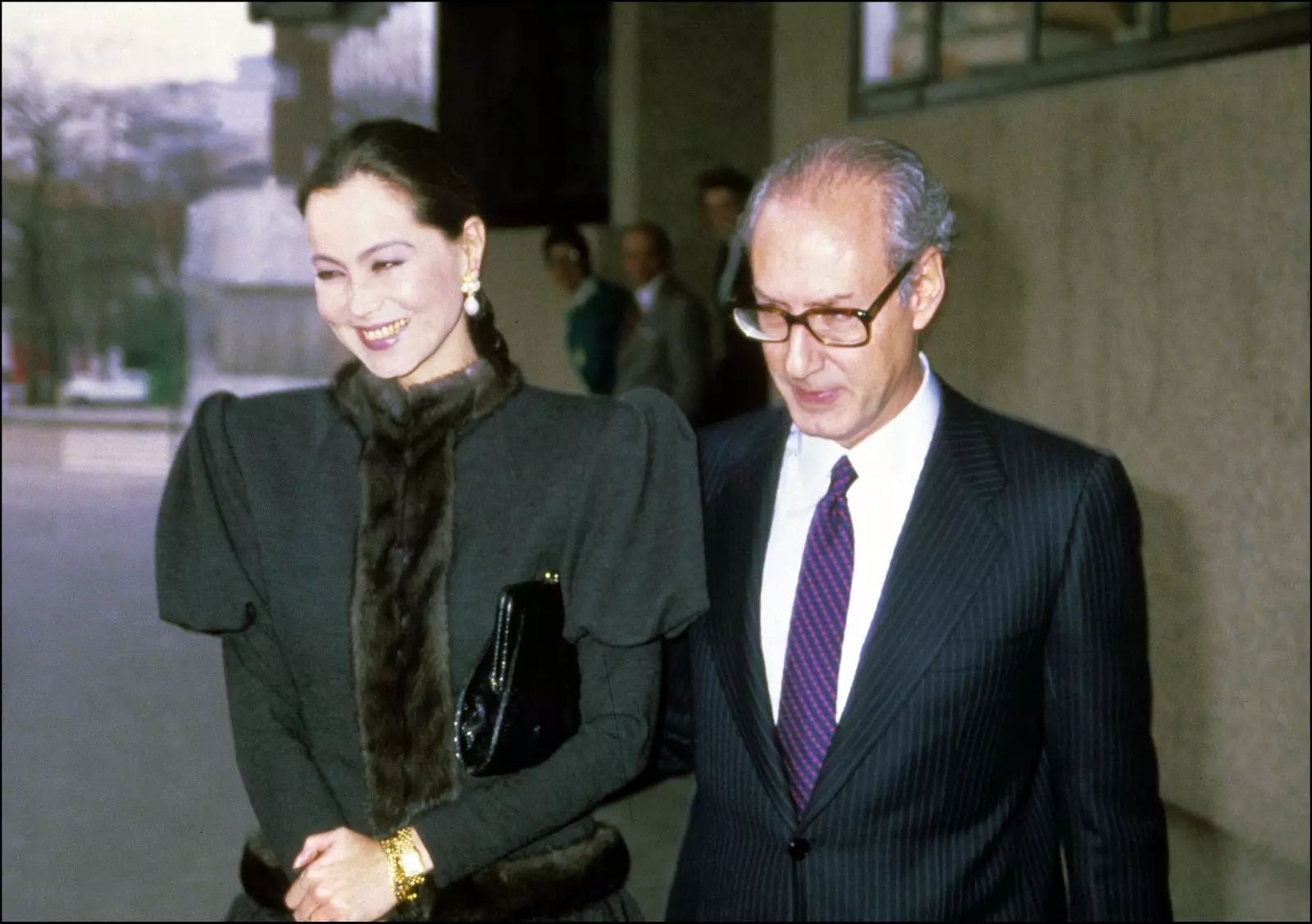 Isabel Preysler ir Miguel Boyer savo vestuvių dieną 1988 m. sausio 2 d.