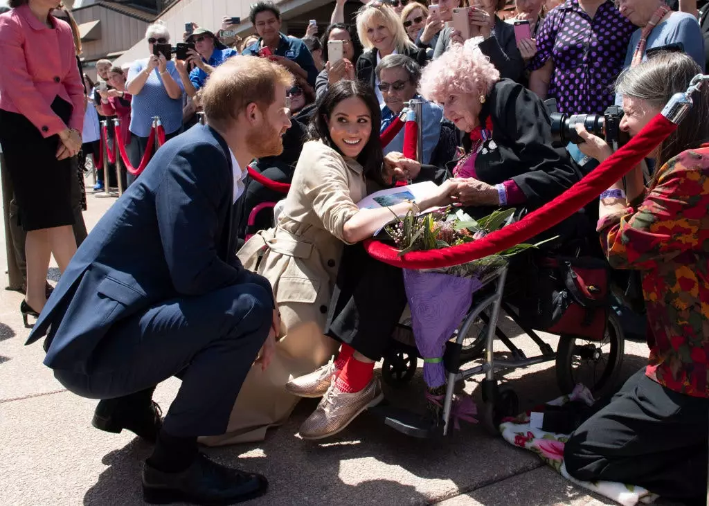 Príncipe Harry apresentou Dunne à sua esposa