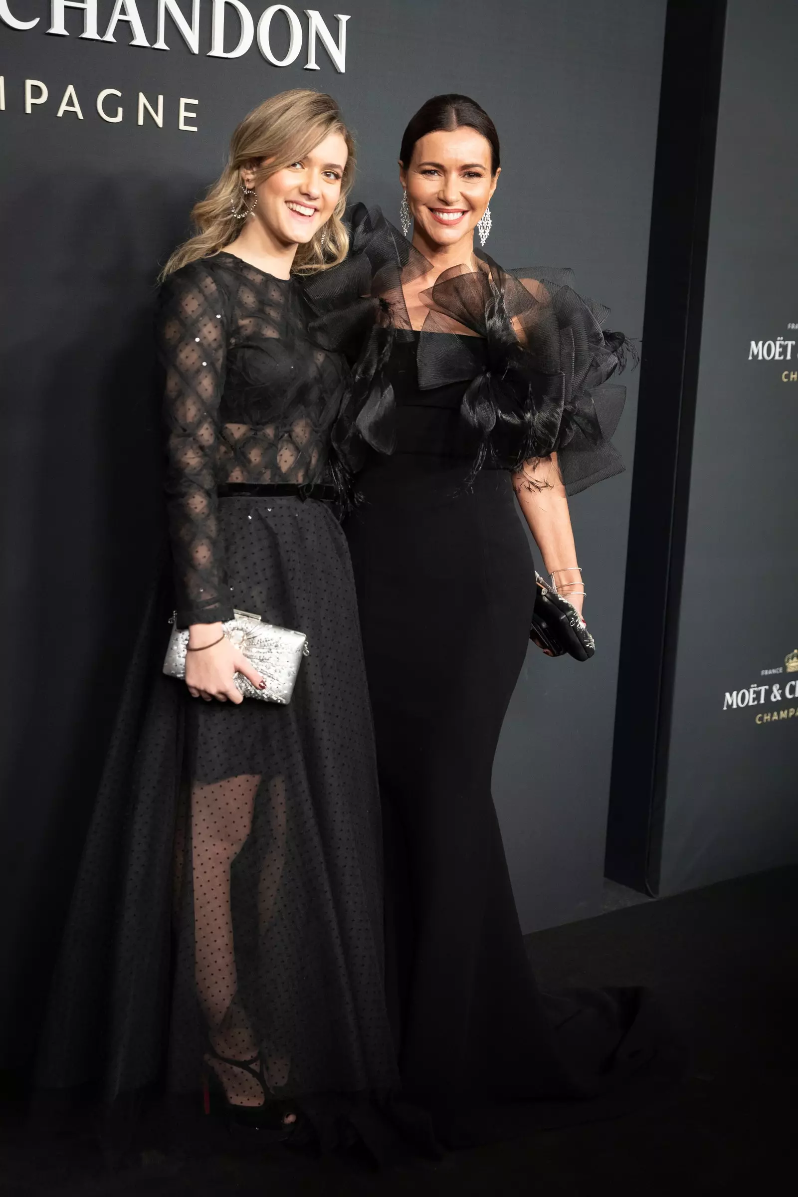 Arantxa del Sol and her daughter Lucía opted for the total black look.