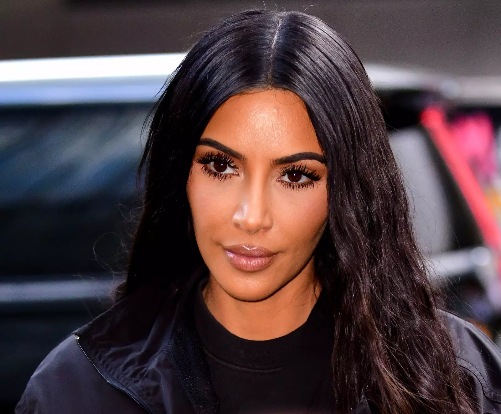 Kim Kardashian repta els escptics que creuen que s'ha operat el nas