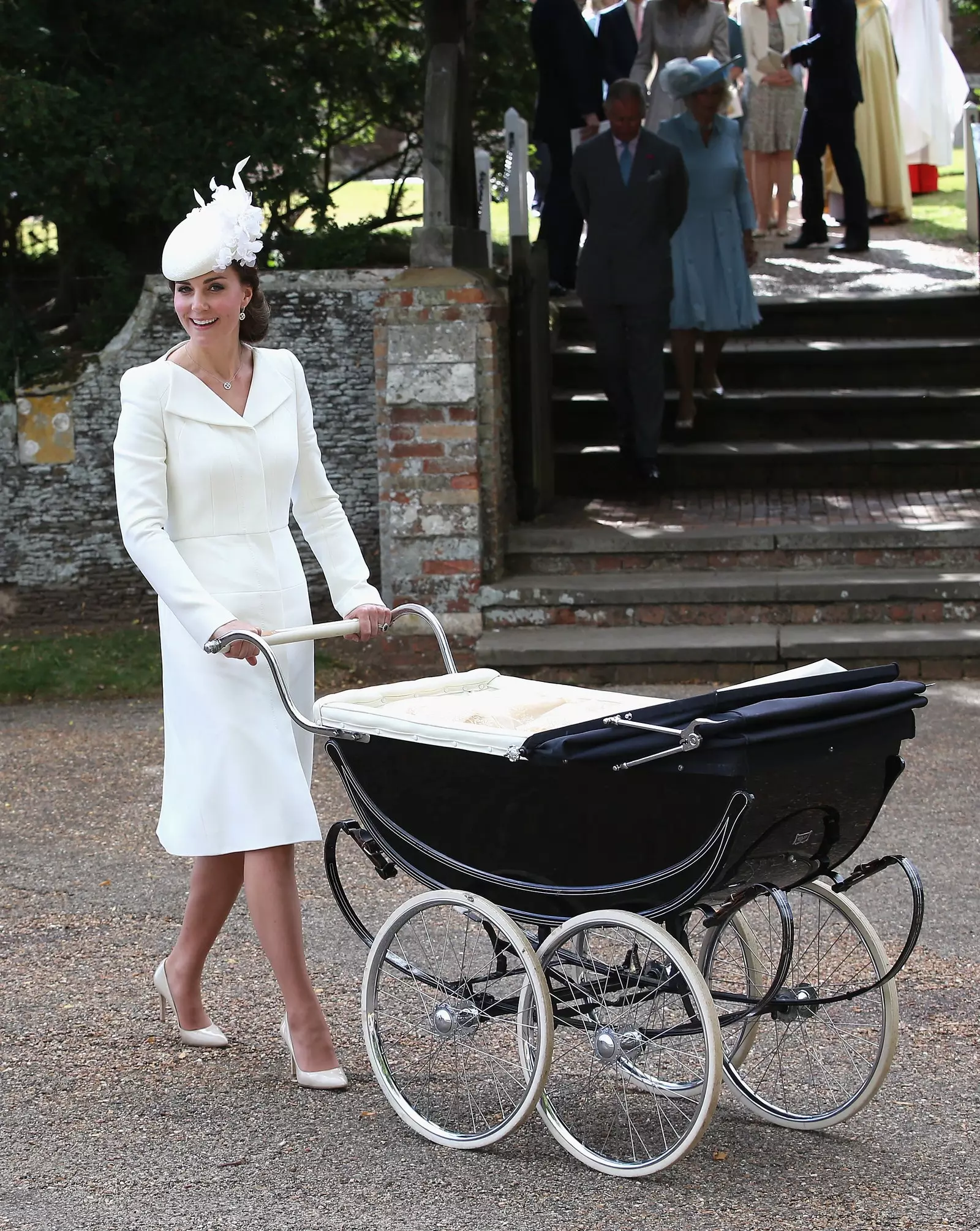 Kate Middleton di pembaptisan Puteri Charlotte.