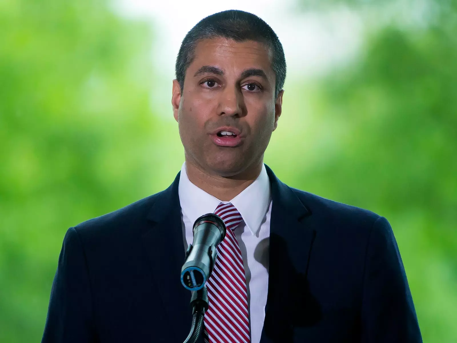 Ajit Pai op in evenemint yn Washington ferline april.