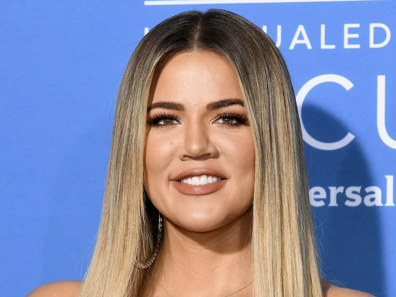 Khlo Kardashian o jala lipelaelo ka moimana oa hae ho tloha holong ea boikoetliso