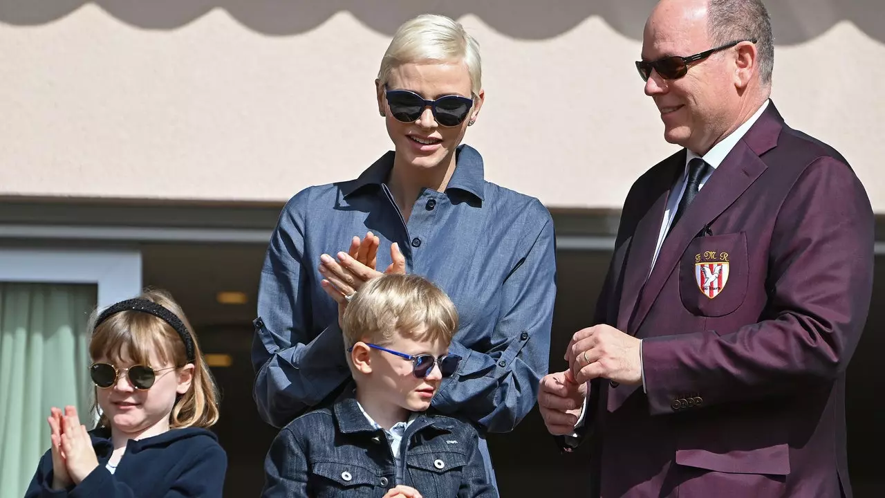 Charlène de Monaco, tweede openbare optrede in 'n week: glimlag en liefdevol met haar kinders