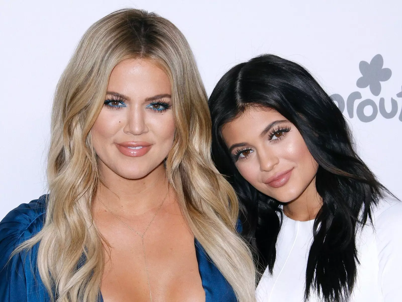 Si Khlo Kardashian ug Kylie Jenner nagbiaybiay bahin sa ilang 'mga bata' sa usa ka video