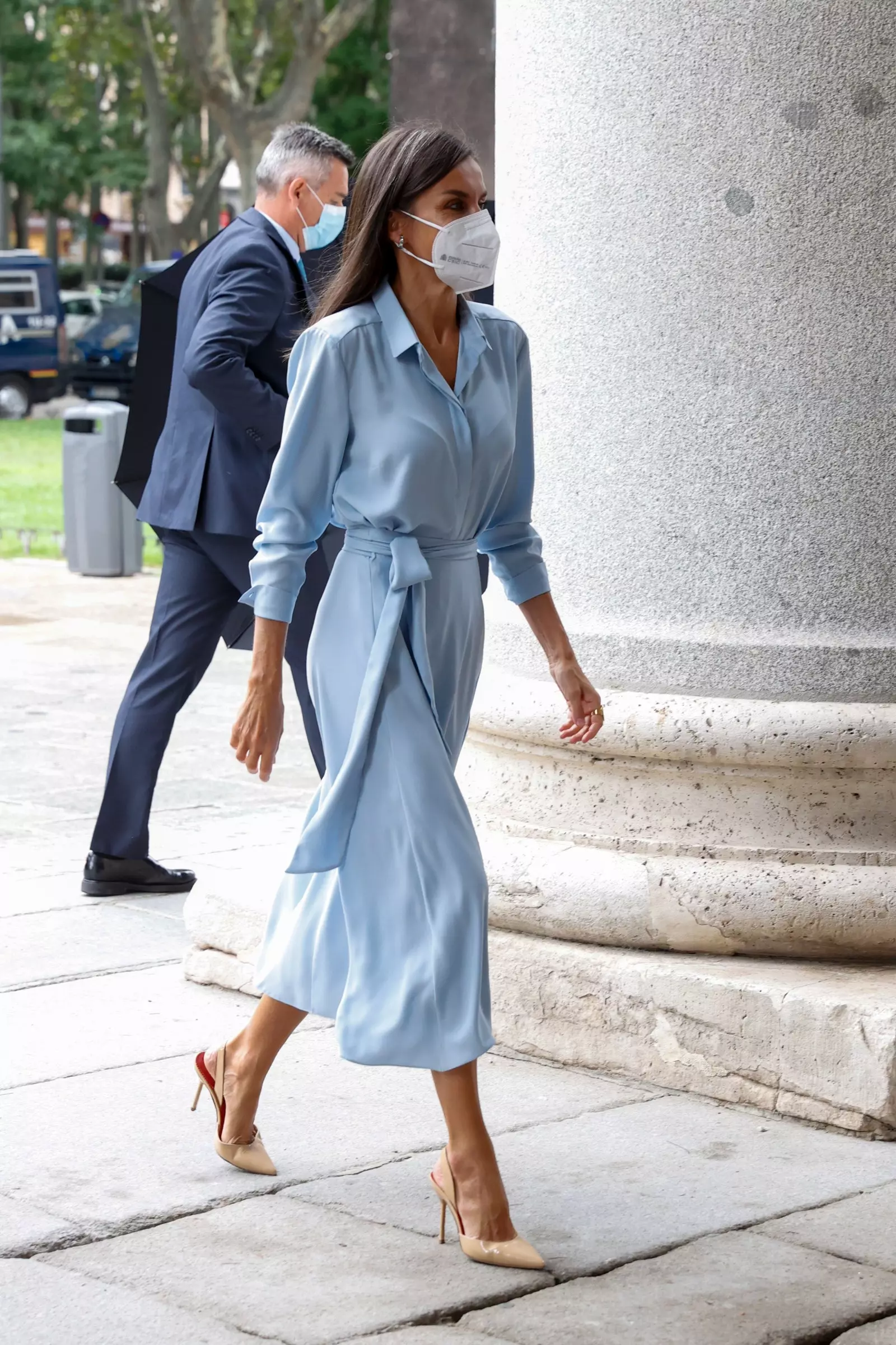 Ratu Letizia dalam gaun Pedro del Hierro di Museum Prado.