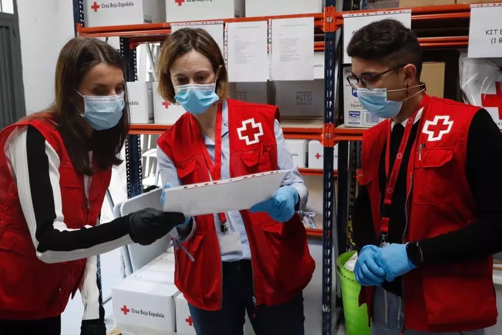 Queen Letizia Red Cross