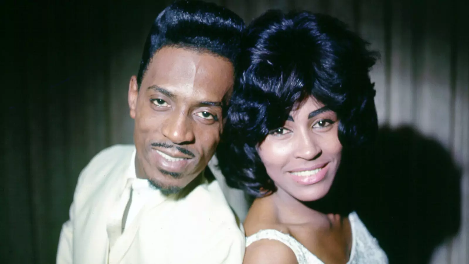 Ike'as ir Tina Turner pozuoja 1963 m.