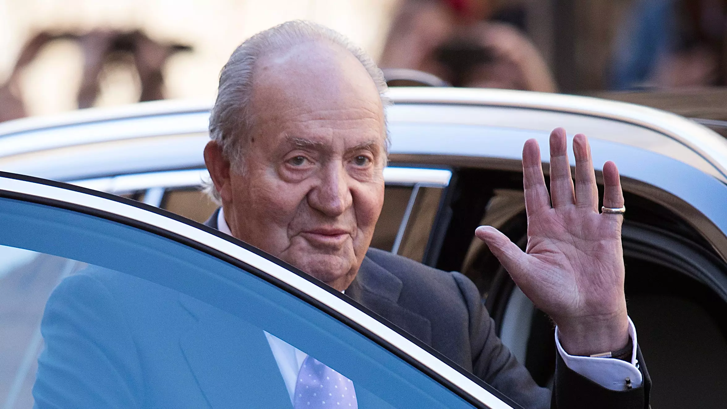 Reĝo Juan Carlos en dosierbildo.